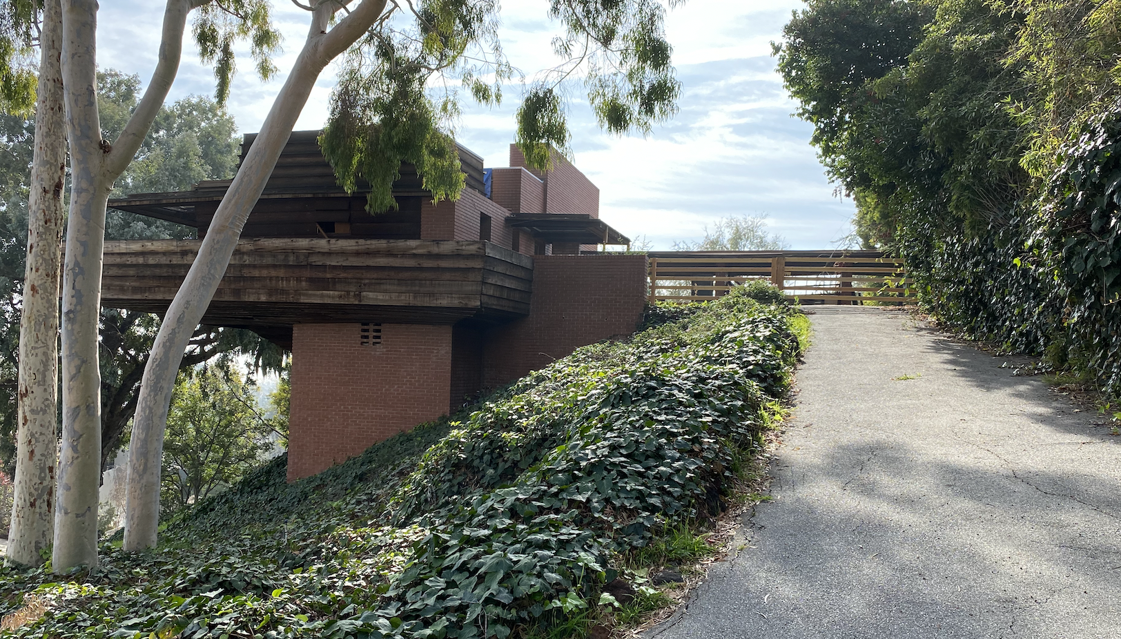 George Sturges Residence – The Frank Lloyd Wright Map